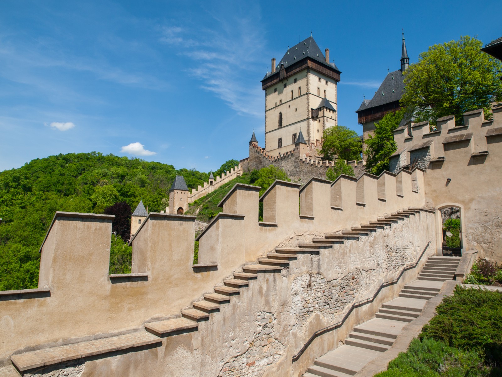 Karlštejn Castle - Tickets, opening hours and useful info